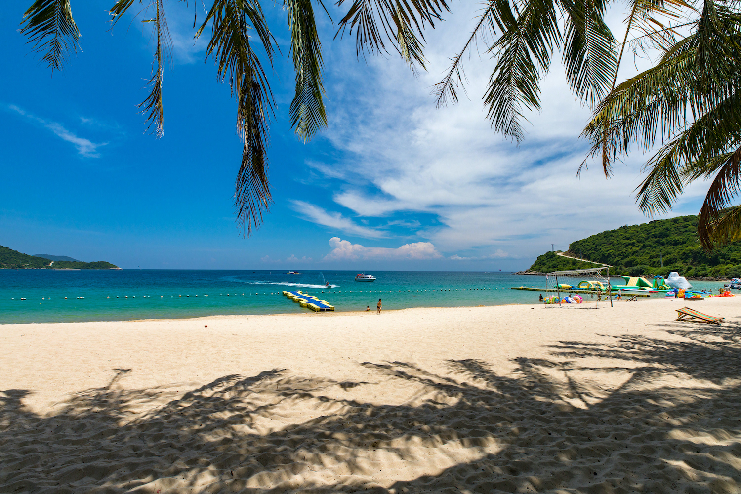 CHAM ISLAND & SNORKELING TOUR AT stunning secluded beach